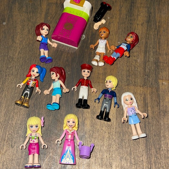 Lego | Toys | Lego Minifigures Girl Lot Of Lego Mini Figures Dolls ...